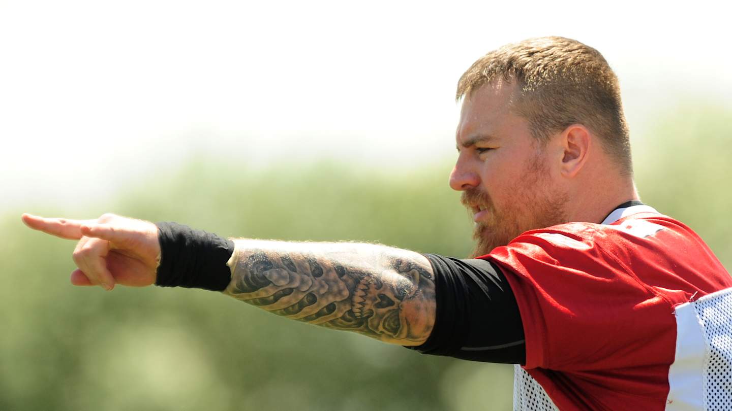 Wisconsin makes the hiring of Al Johnson as running back coach official ...