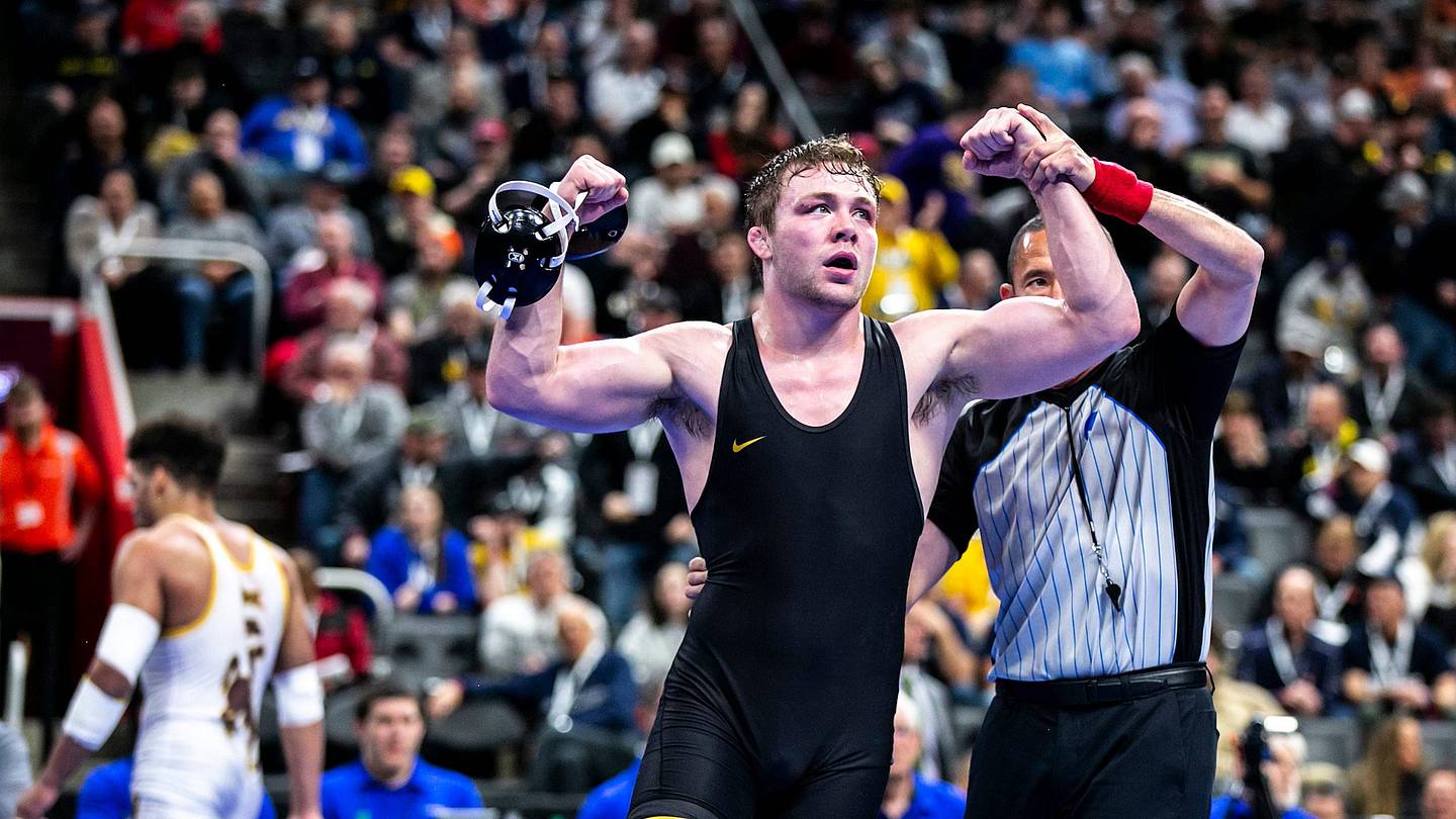 Jacob Warner Reaches Finals - Sports Illustrated Iowa Hawkeyes News ...