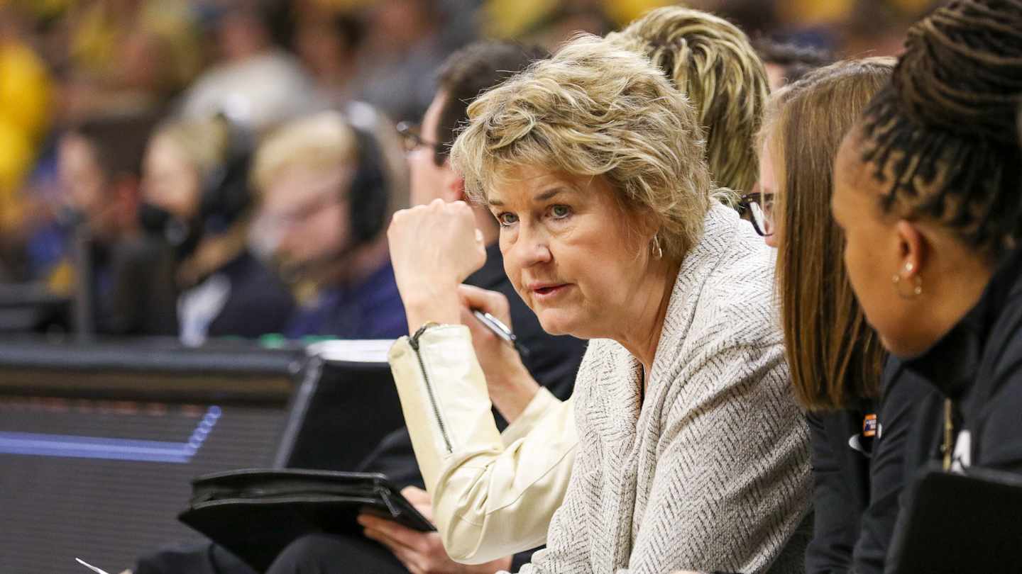 Jan Jensen Reveals Keys to Lisa Bluder's Success - Sports Illustrated ...