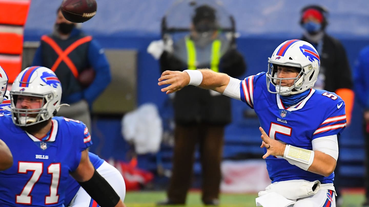 NFL QB Matt Barkley Signs Contract With Buffalo Bills - Sports ...
