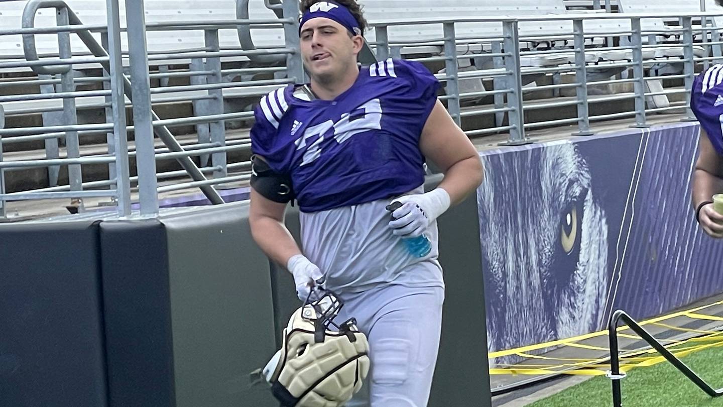 Matteo Mele Has Waited a Long Time for His Second Husky Start - Sports ...