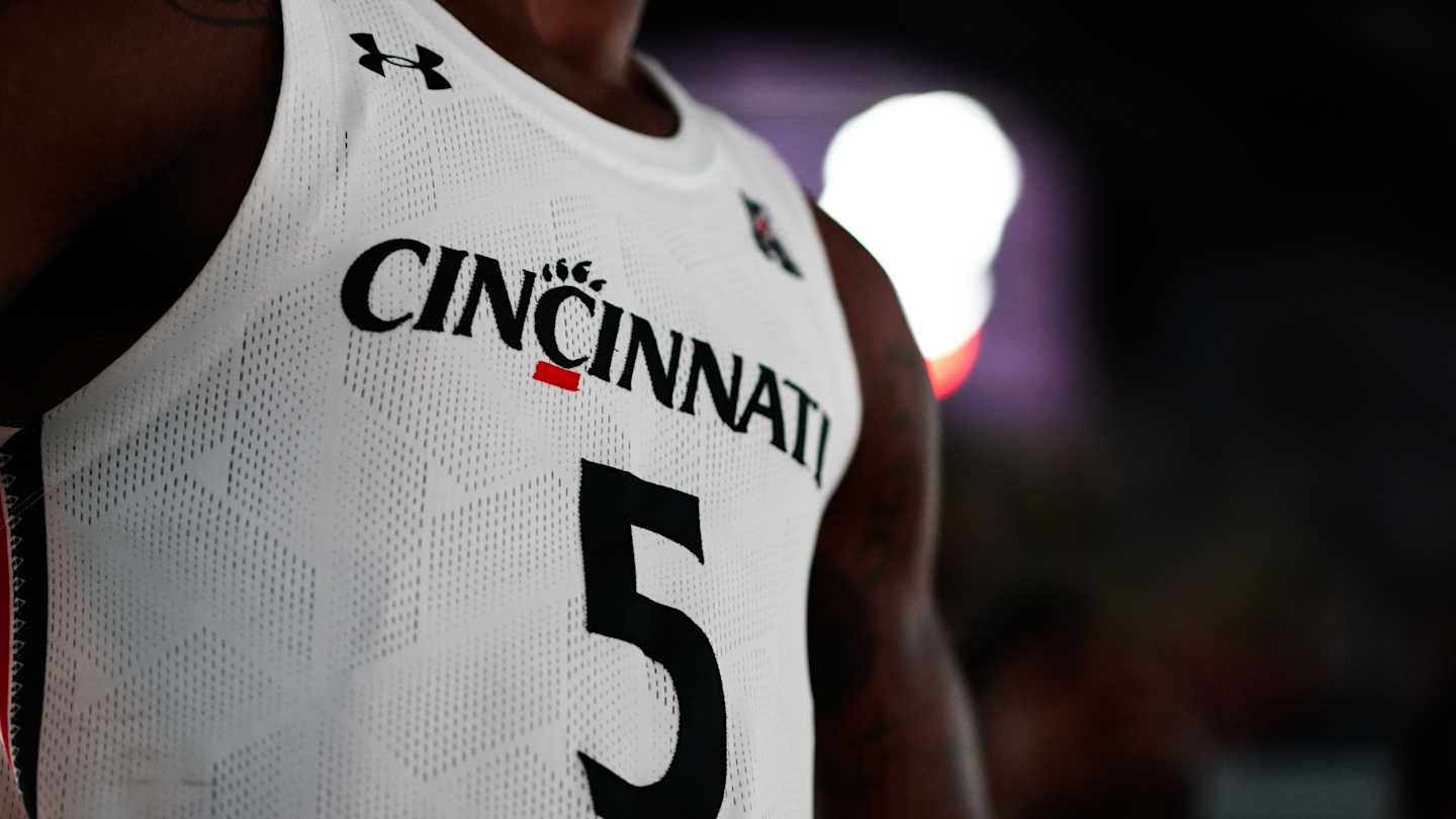 UC AD John Cunningham Hints at New Apparel Deal - All Bearcats