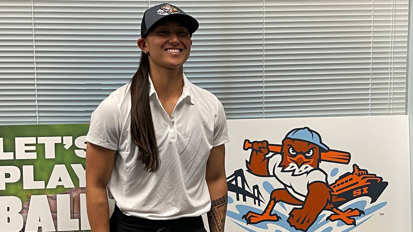 Kelsie Whitmore becomes first woman to play in game in MLB-affiliated ...