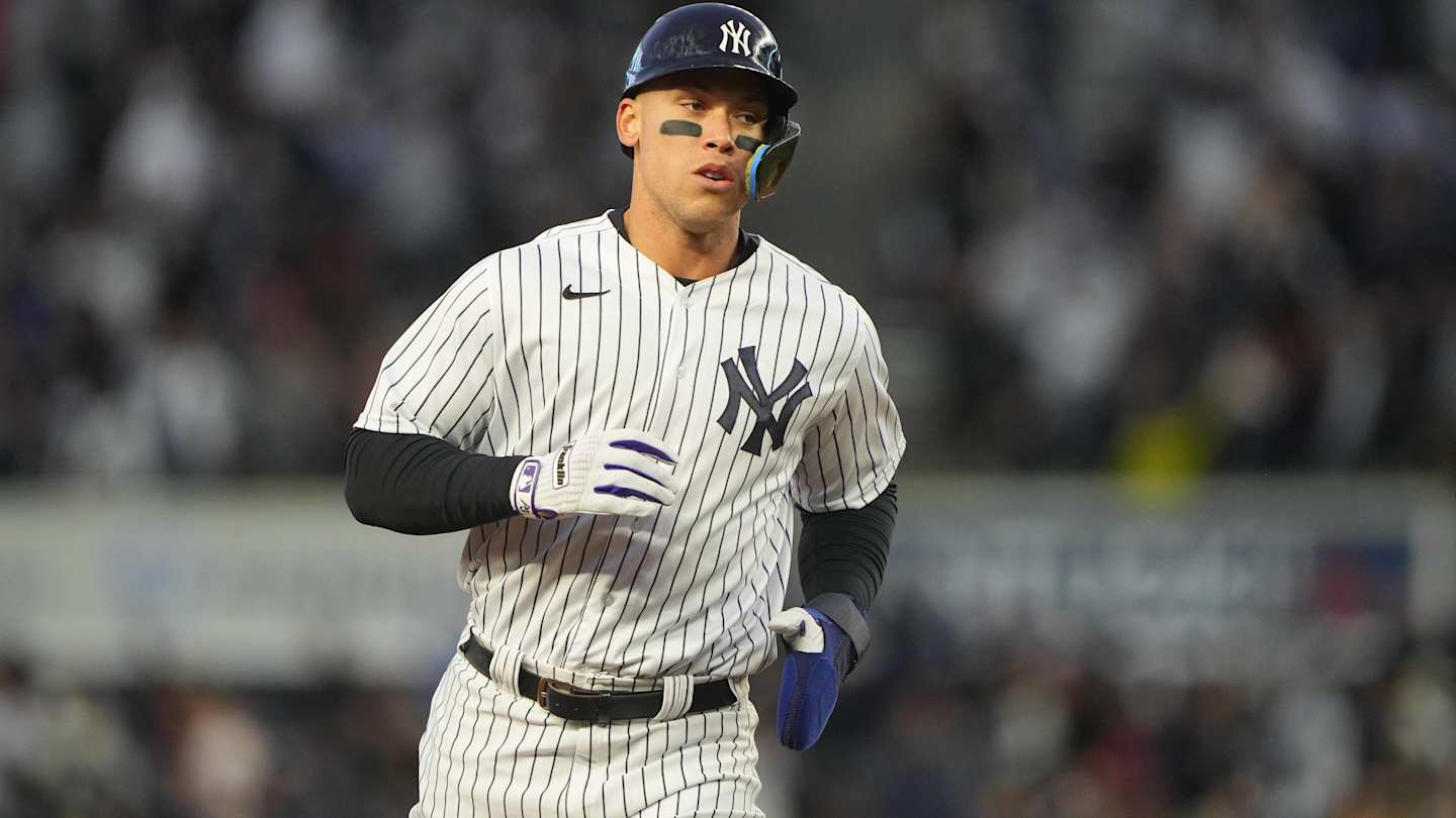 Aaron Judge Meets With Fan Who Received His Home Run Ball in Toronto ...