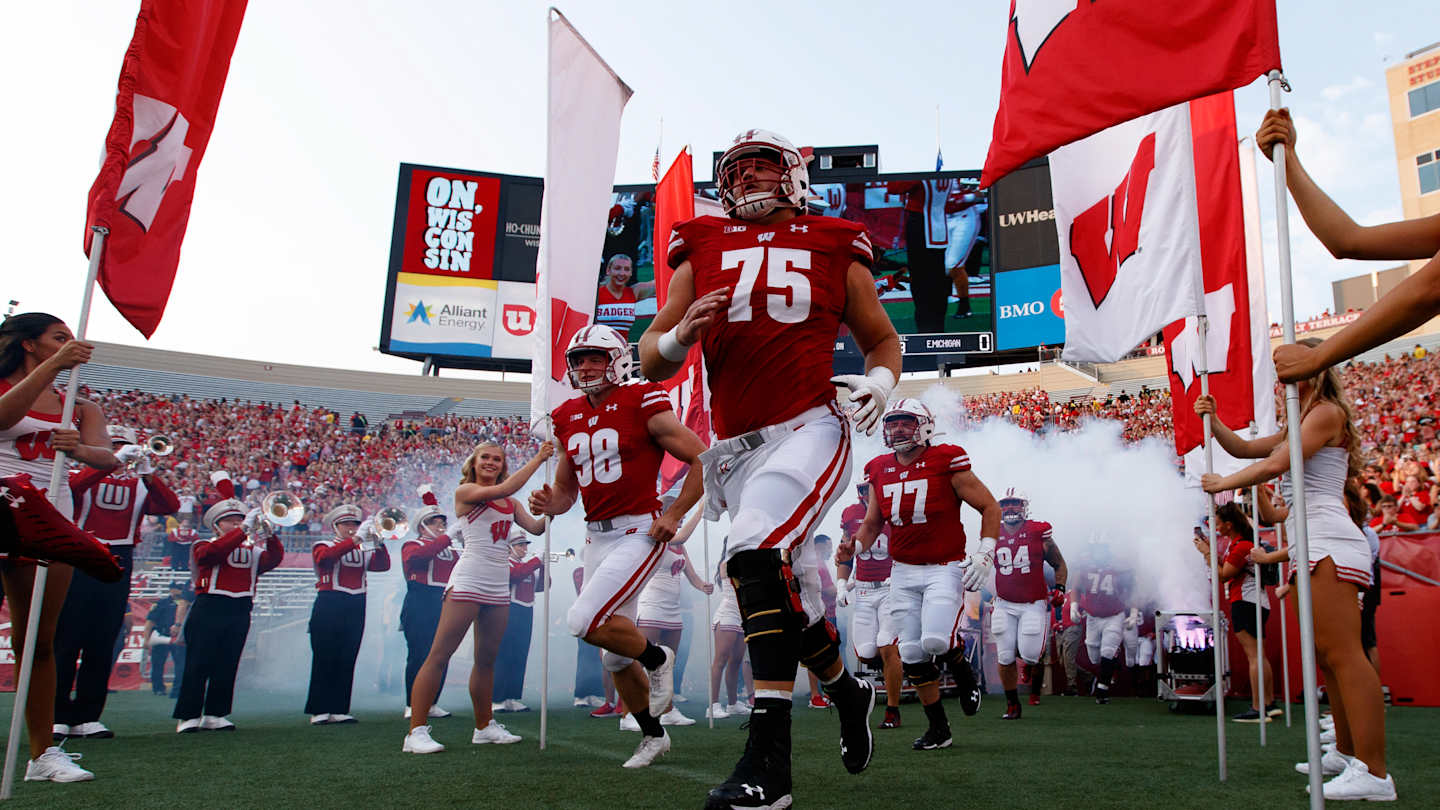 Wisconsin offers four-star wide receiver Rico Scott - Sports ...