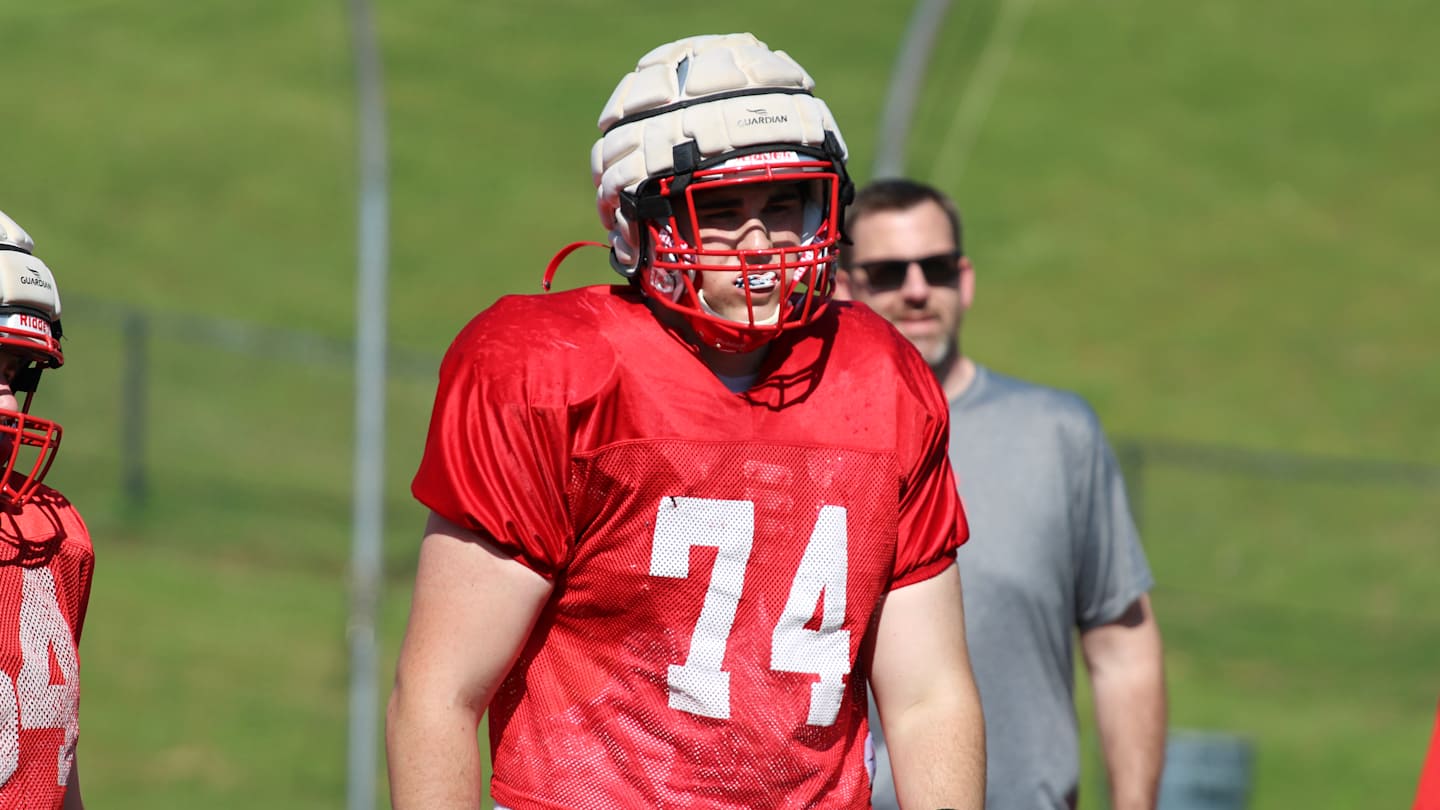 Tennessee Vols Assistant Coaches Check on Top In-State OL Target Brycen ...