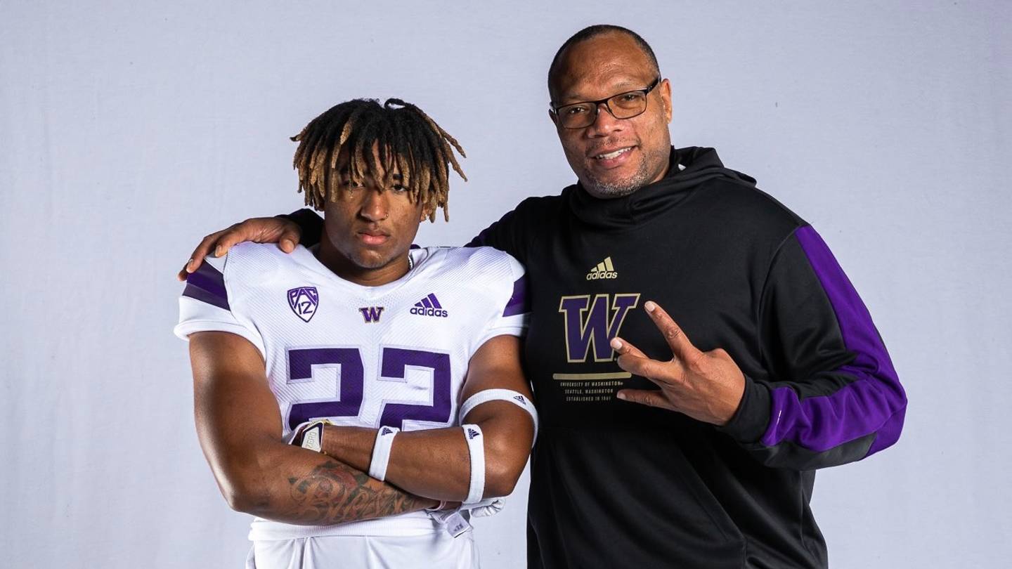 New Dawg Report: Jordan Whitney - Sports Illustrated Washington Huskies ...