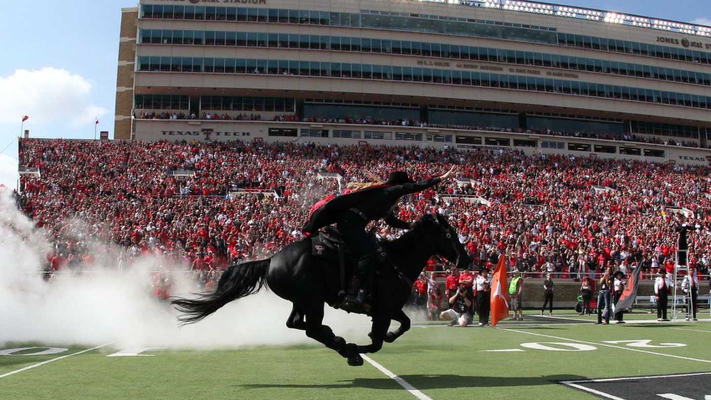 Masked Rider's New Horse Receives Stage Name - Red Raider Review on ...