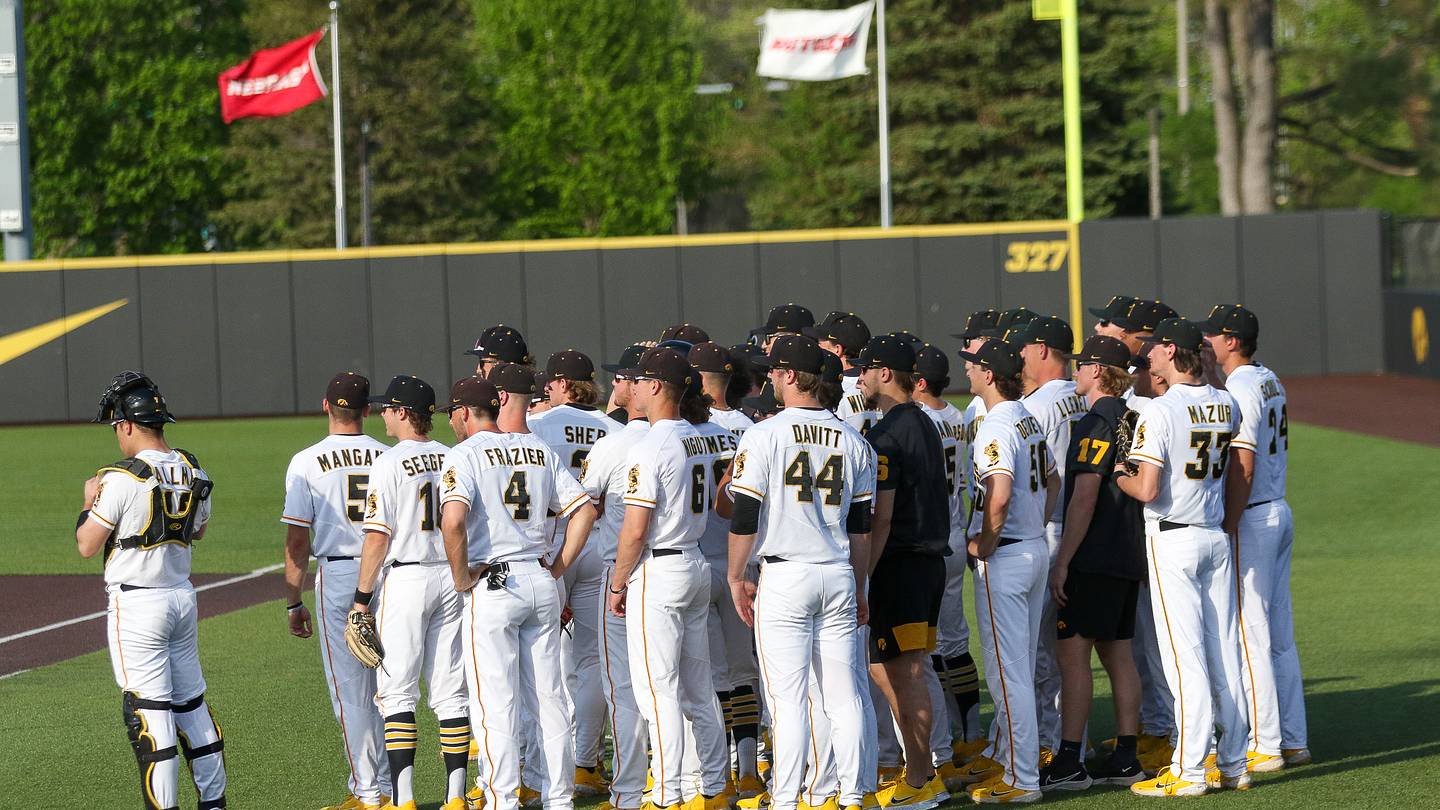 Iowa Baseball NCAA Regional Preview - Sports Illustrated Iowa Hawkeyes ...