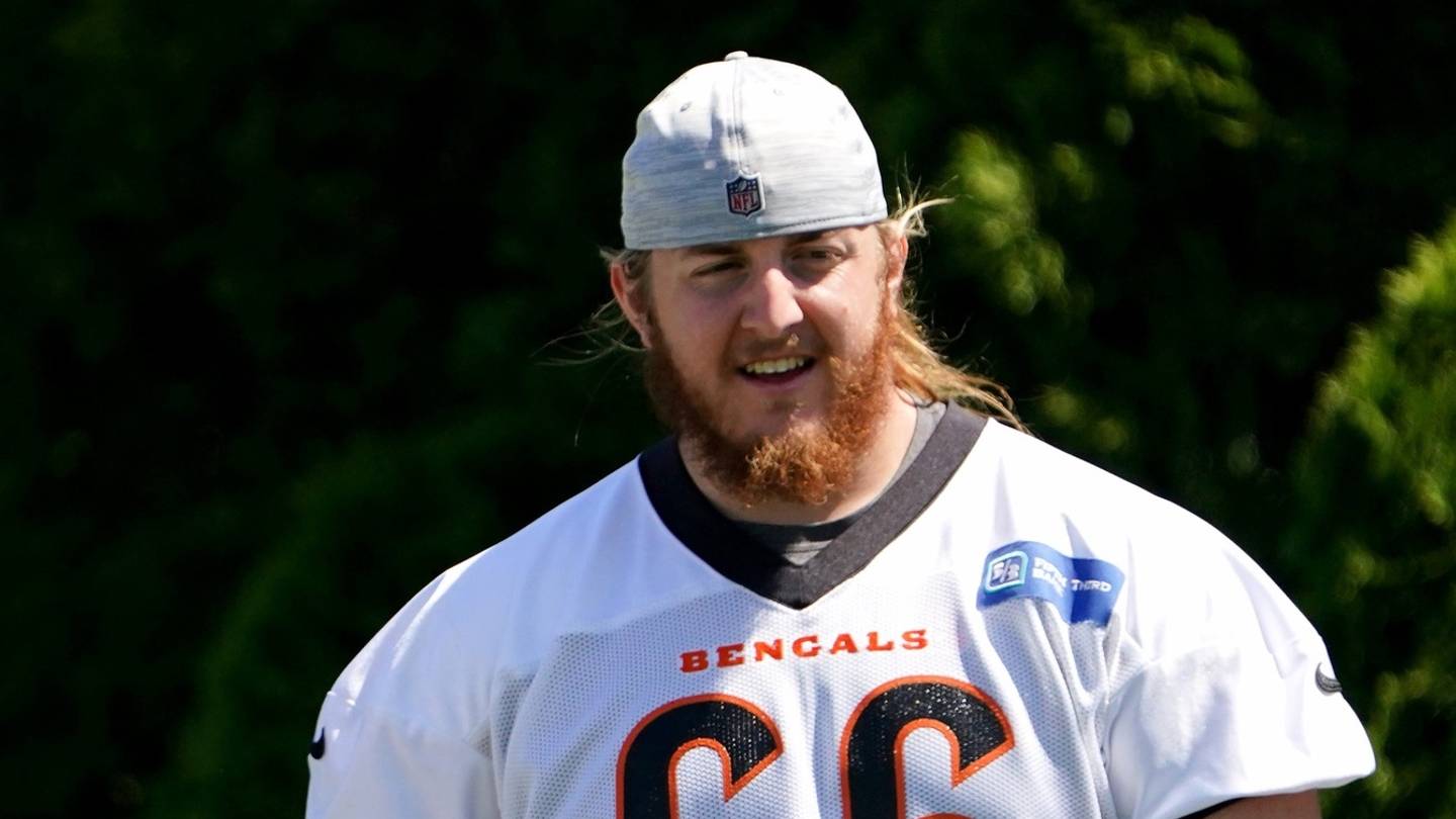 Alex Cappa Will Miss Cincinnati Bengals Joint Practice Against Packers ...