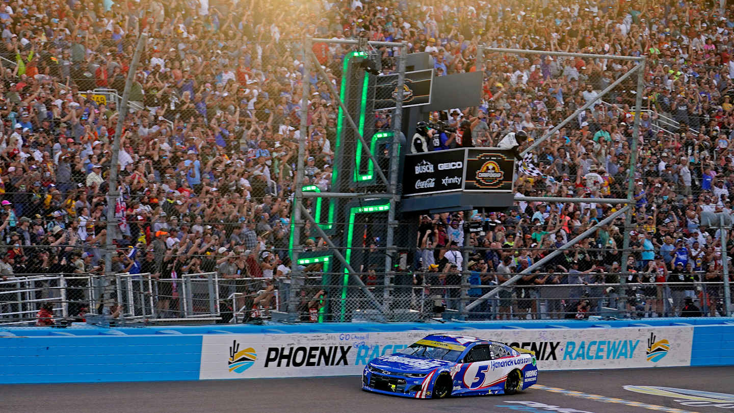 NASCAR Awards Phoenix Its 2023 Championship Weekend - Sports Illustrated