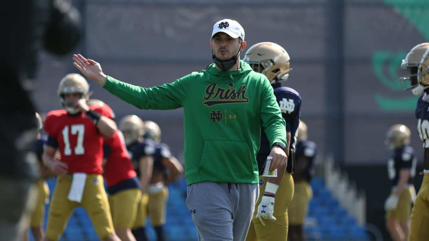 Tommy Rees Talks Tobias Merriweather, Notre Dame Running Backs, Chris ...