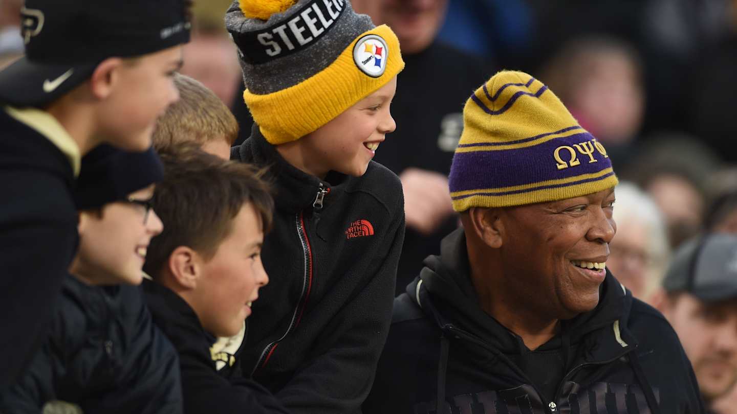 Purdue Great Leroy Keyes Passes Away Thursday at Age 74 - Sports ...