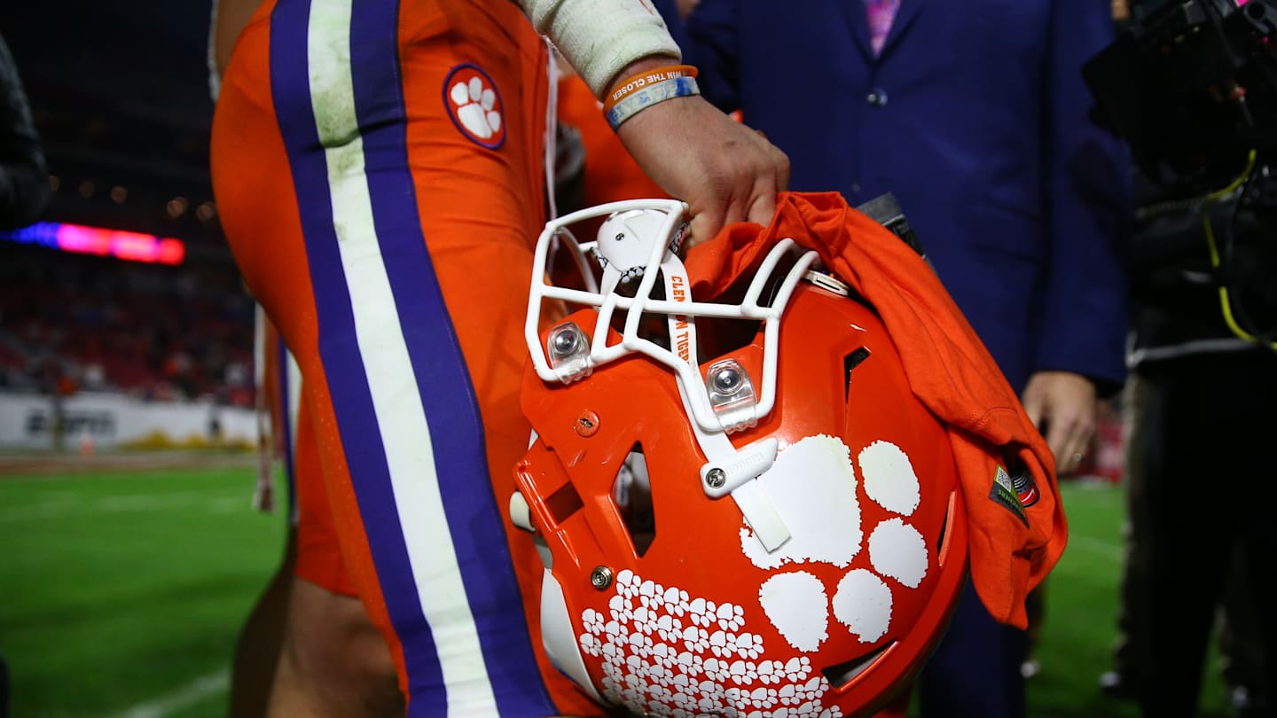 Clemson Tigers QB Commit Cade Klubnik Talks Rivalry With Quinn Ewers - Sports Illustrated ...