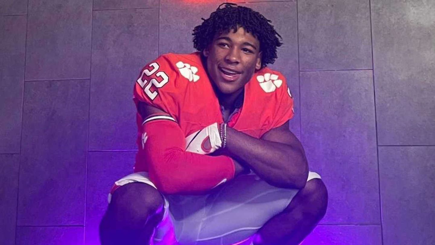 2023 RB Justice Haynes Has Another 'Great' Visit at Clemson - Sports ...