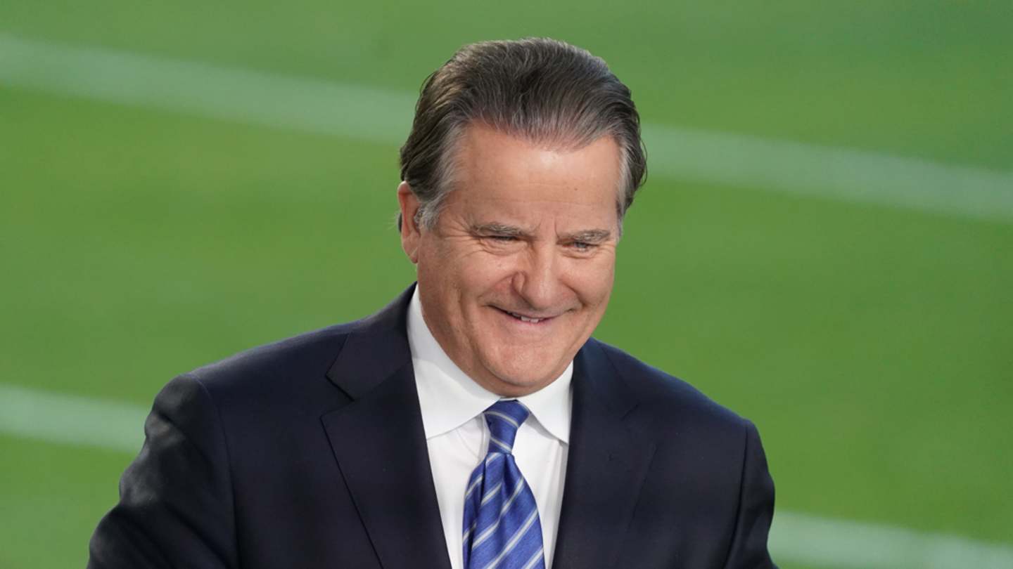 Former Detroit Lions Head Coach Steve Mariucci Help Michigan Families ...