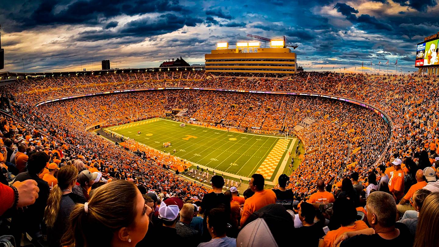 Tennessee announces fall plans for Neyland Stadium - Sports Illustrated ...