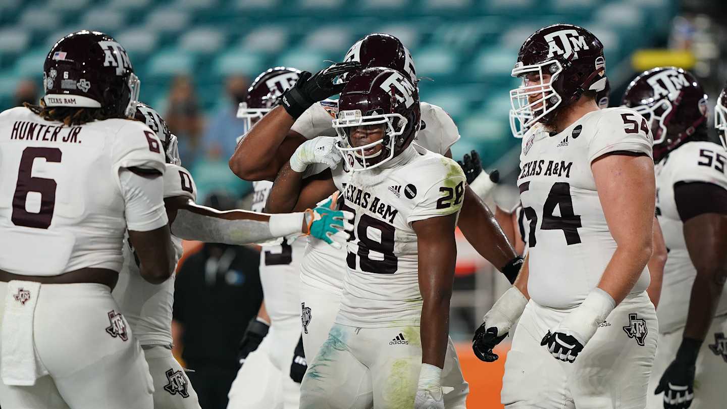 Texas A&M Depth Chart: An Early Look At the 2021 Offense - Sports ...
