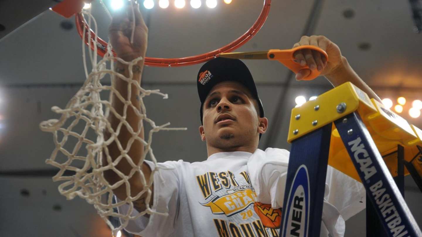 REPORT: Joe Mazzulla to Lead Boston Celtics Summer Team - Sports ...