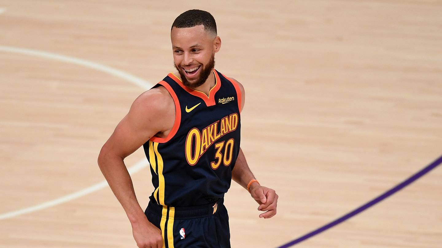 Steph Curry contract: Warriors sign him to four-year, $215 million deal ...