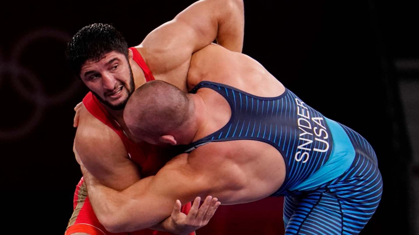 Tokyo Olympics: Abdulrashid Sadulaev beats Kyle Snyder in gold medal ...