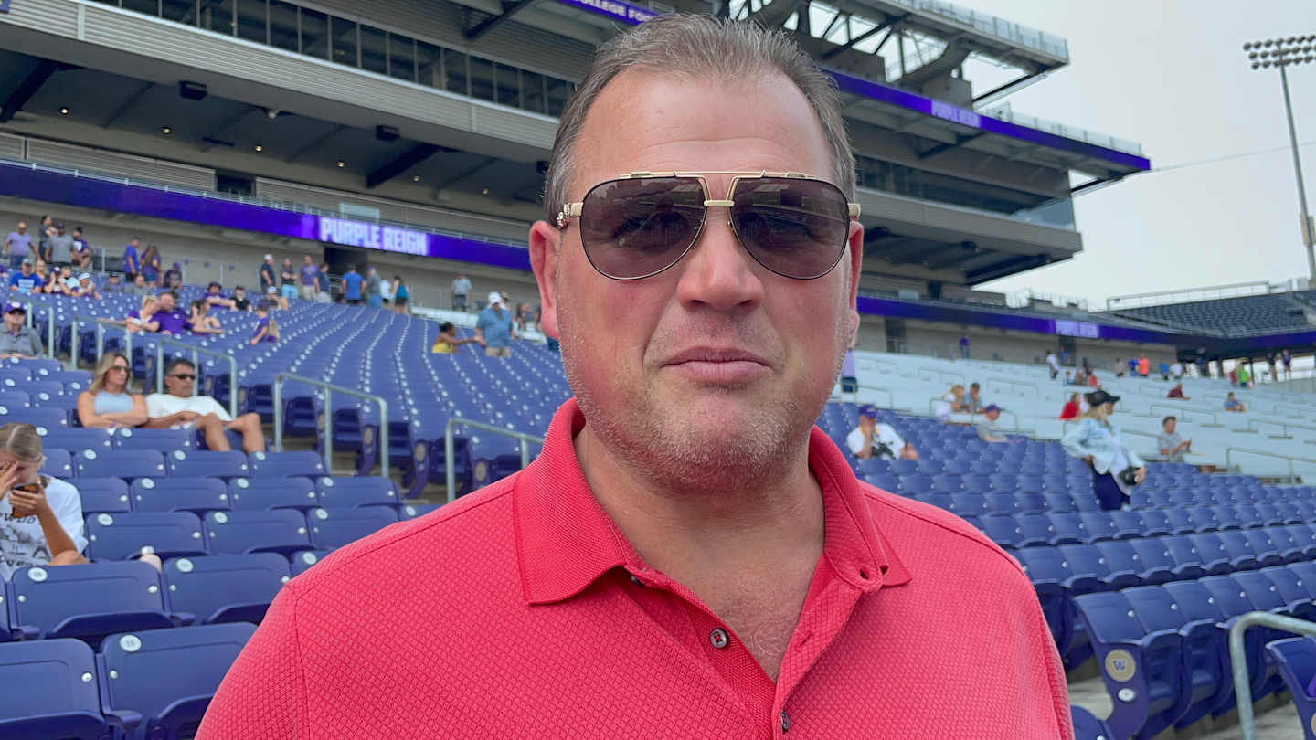 Saturday's Husky Scrimmage is a Kirkland Family Affair - Sports ...