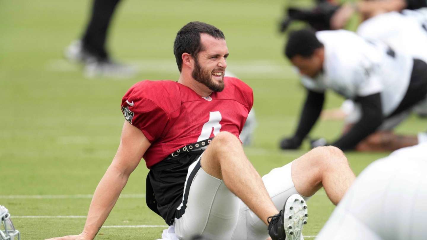 Las Vegas Raiders Derek Carr praises Marcus Mariota and Alec Ingold ...