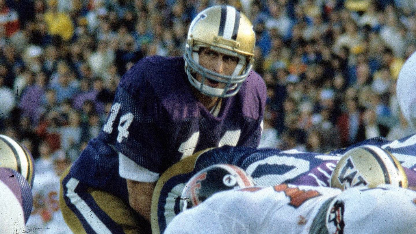 Morris Resembles Another UW QB Short on Inches, Long on Heroics ...