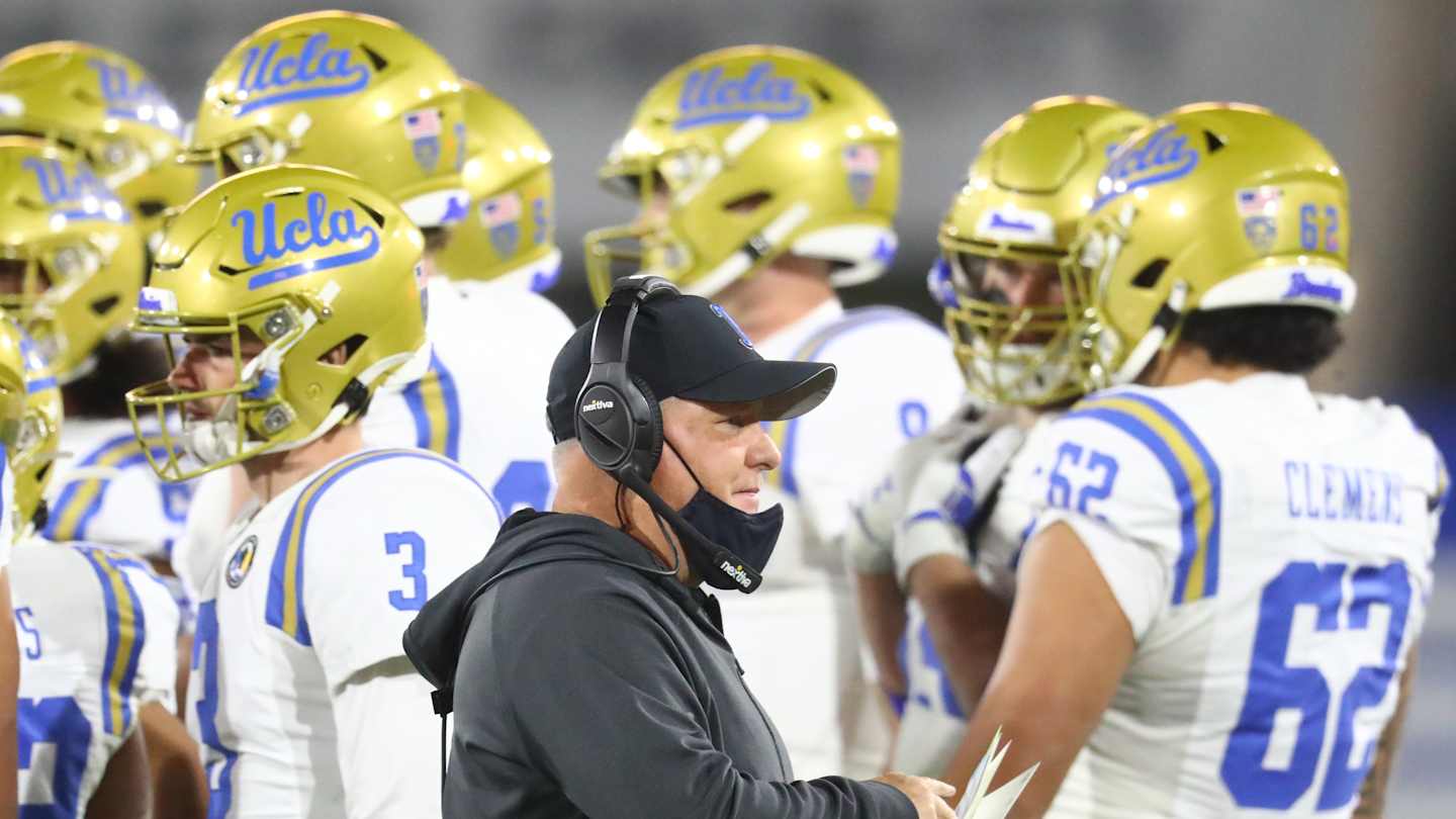 Analyzing UCLA football's official two-deep Week 0 depth chart - Sports ...