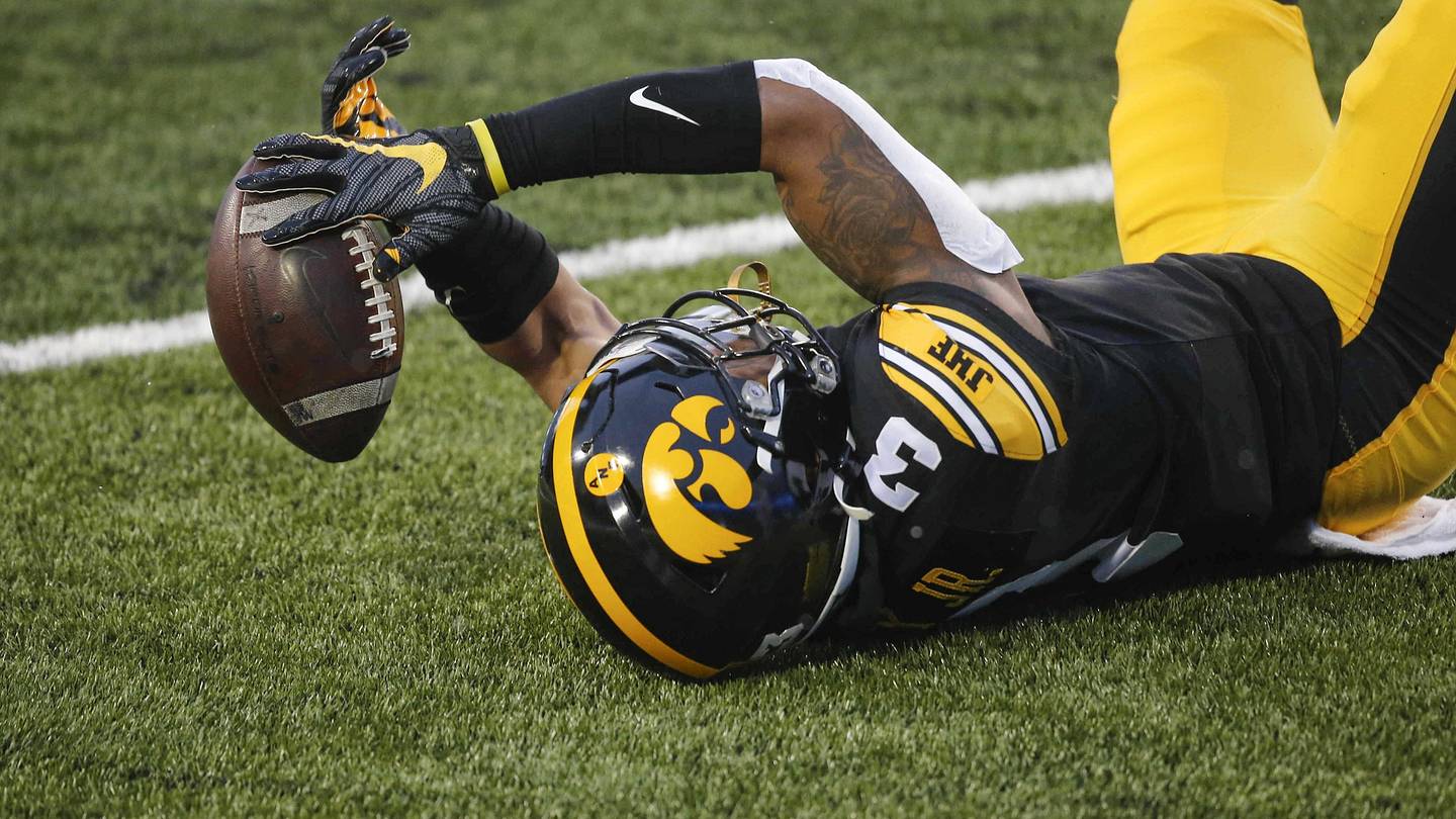 Opposing Sideline: Slow-Starting Iowa Hawkeyes Don't Get That Luxury ...