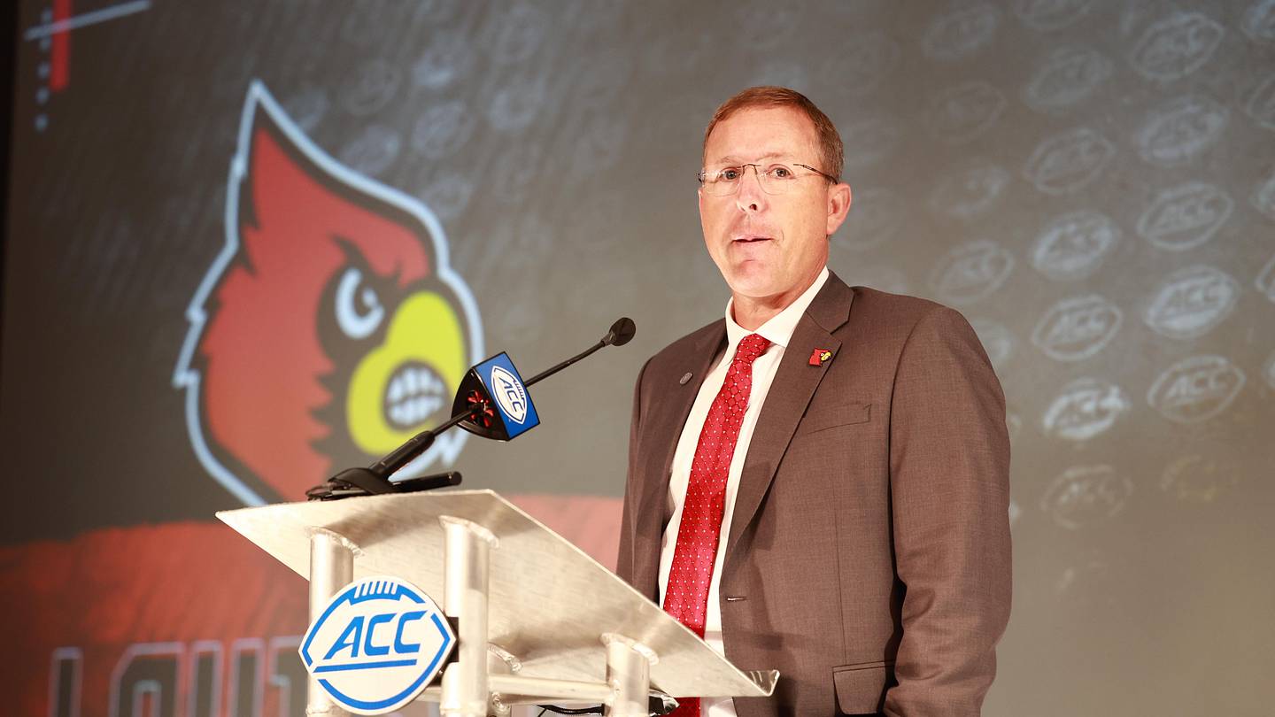 Looking Ahead: Satterfield Has High Expectations for Louisville Defense ...