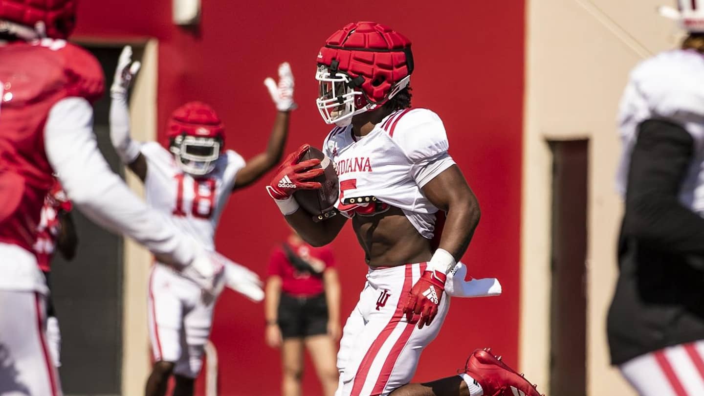 USC Transfer Stephen Carr Has Been Named the Starting Running Back for ...