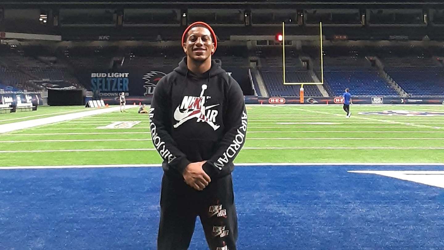 Free Agent Scouting Report: Jason Ovalle, Running Back/ Wide Receiver ...