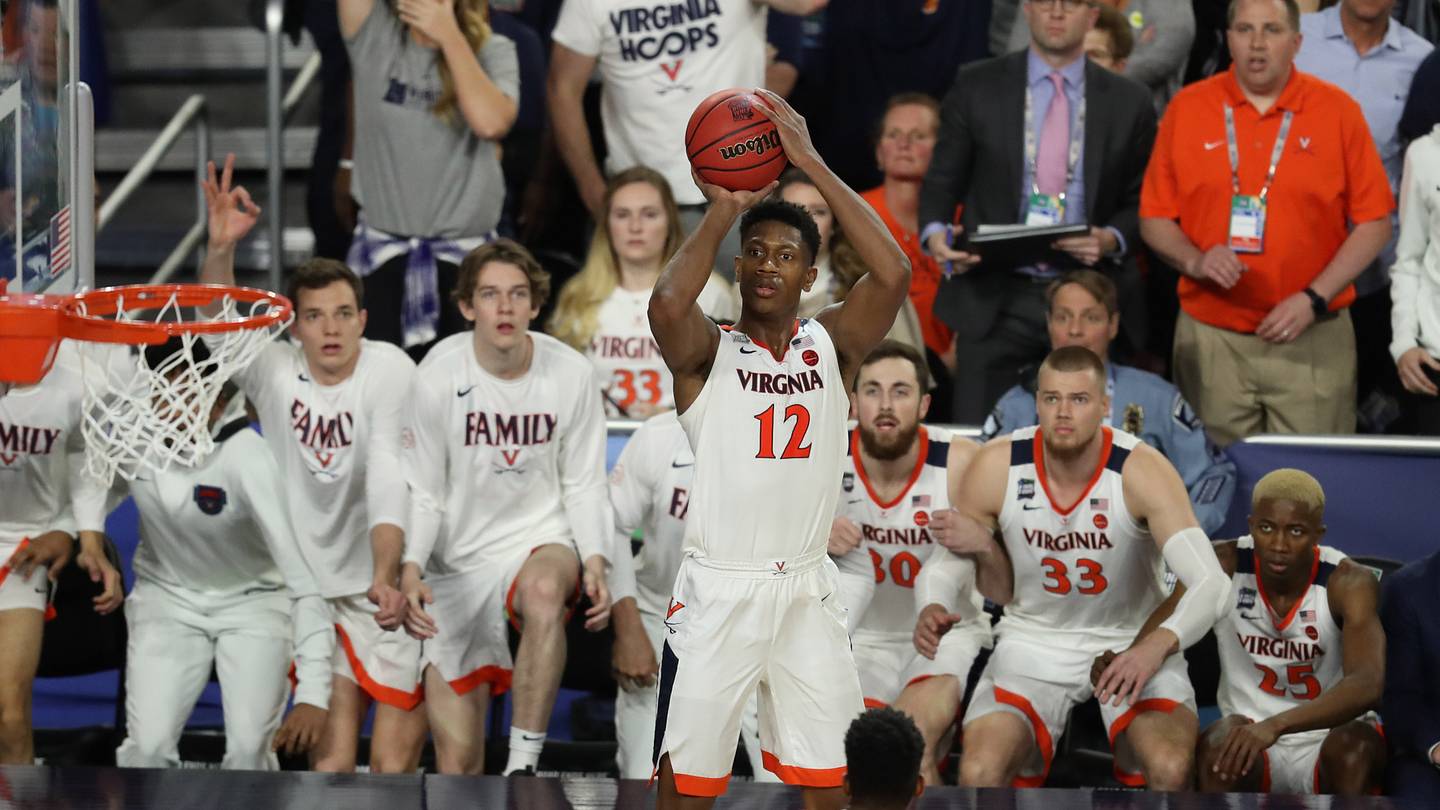 On This Date: De’Andre Hunter Commits to the Virginia Cavaliers Men's ...