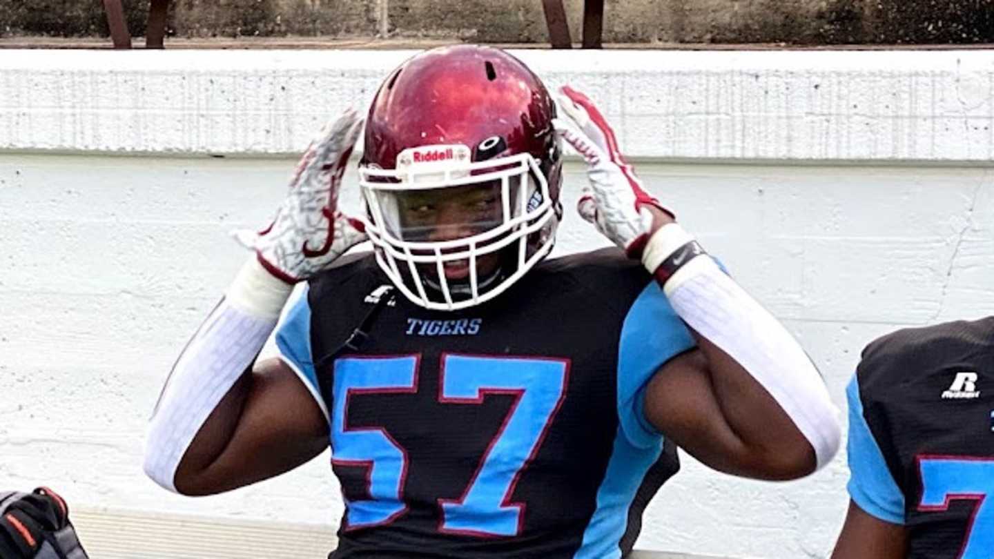 Alabama Crimson Tide Football Lands No. 1 Offensive Tackle Recruit ...