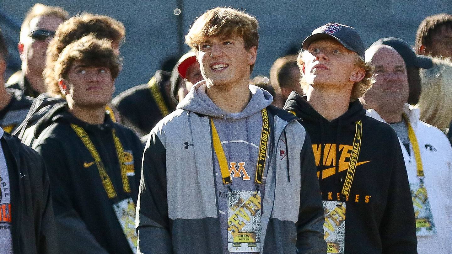 Drew Miller Checks Out Iowa Again - Sports Illustrated Iowa Hawkeyes ...