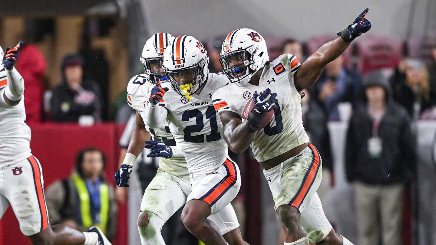 Auburn football's defensive PFF grades vs Alabama - Sports Illustrated ...