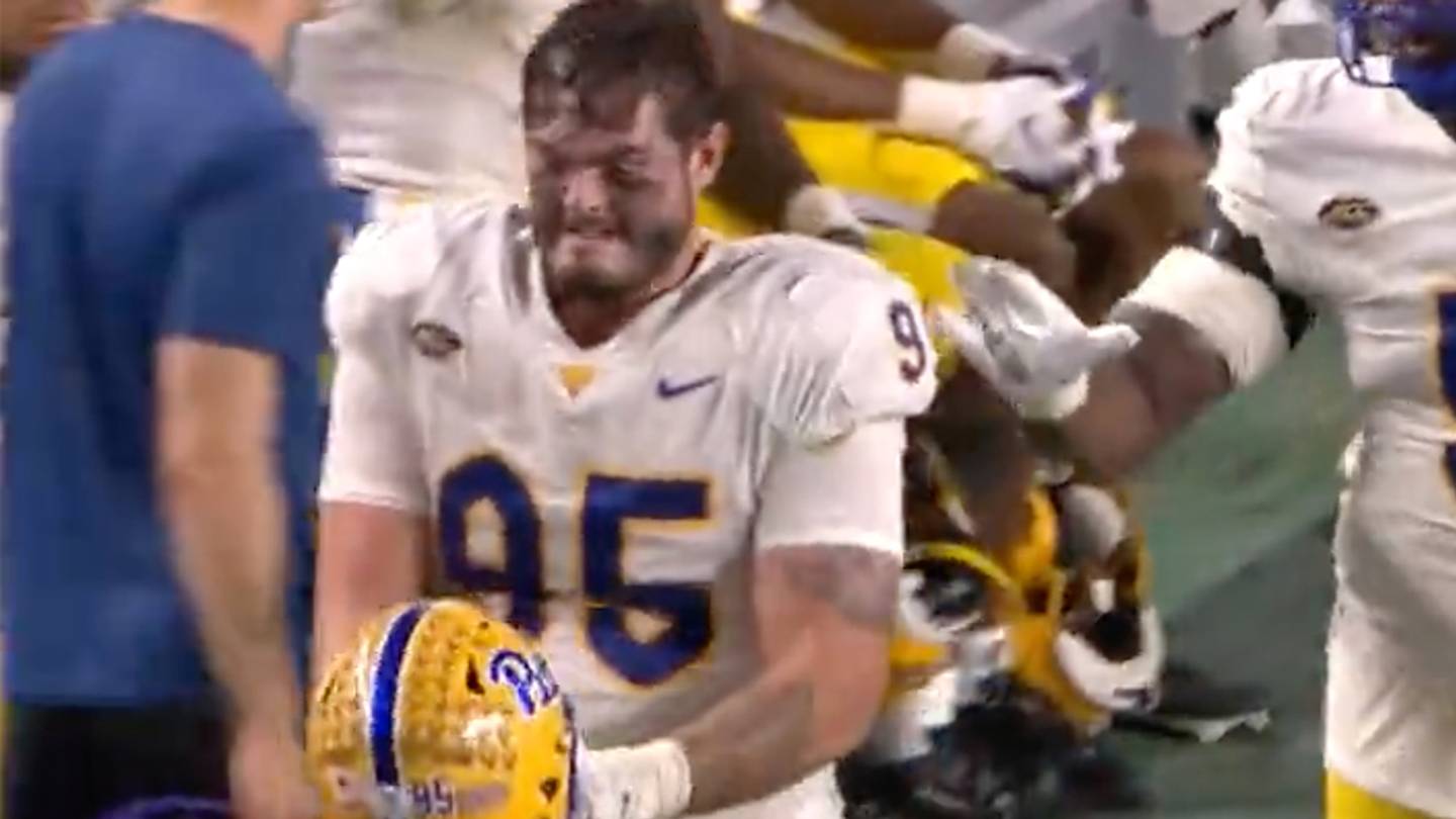 Pitt Player Shocks Teammates by Smashing His Head With Helmet - Sports ...
