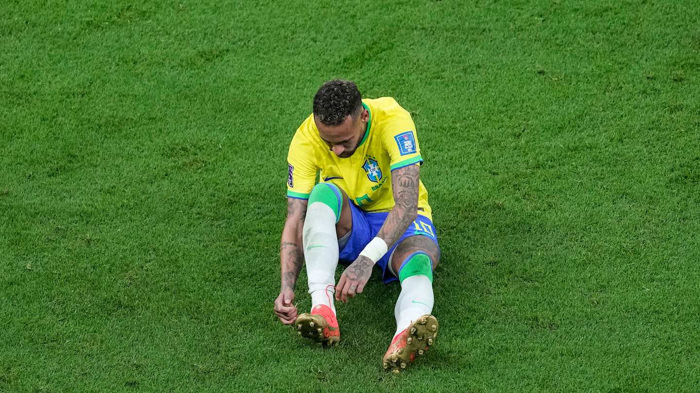 Neymar posts photo of injured ankle; Vows to return at World Cup ...