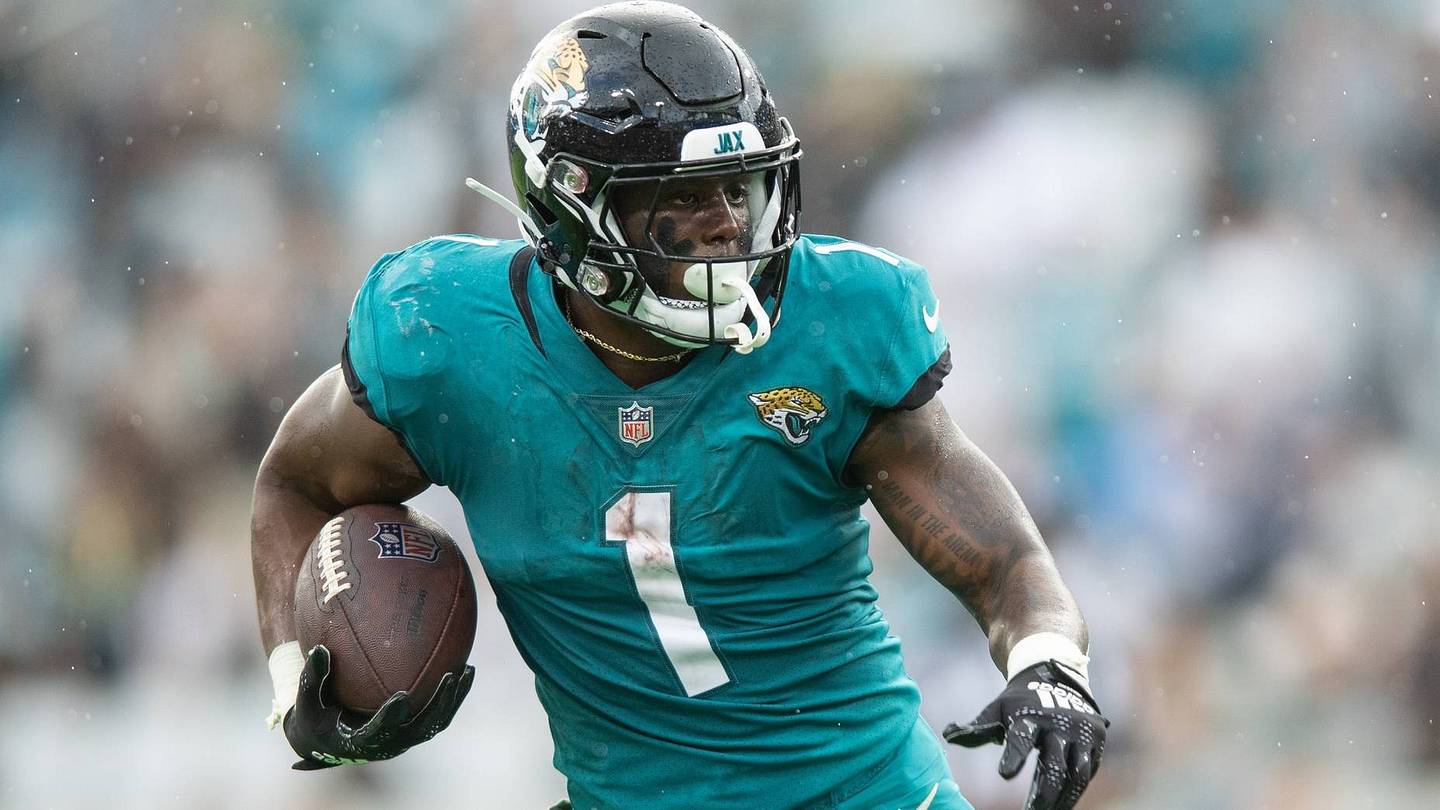 Start 'Em, Sit 'Em Running Backs Fantasy Football Wild Card: Travis All ...