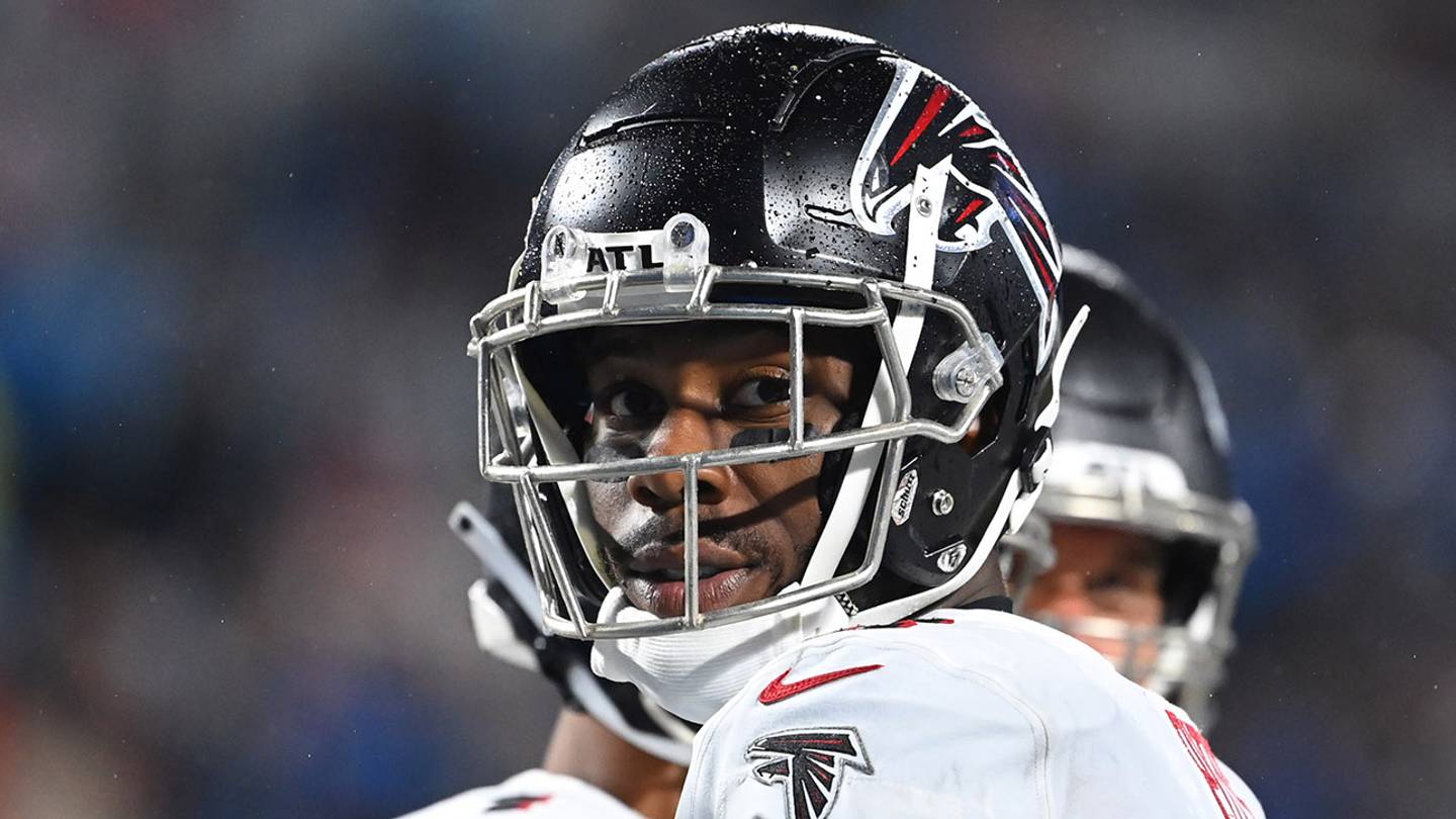 Falcons’ Kyle Pitts Out for Season, Coach Arthur Smith Says - Sports ...