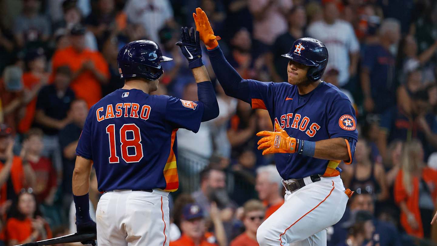 Houston Astros Catcher Jason Castro Retires From MLB - Sports ...