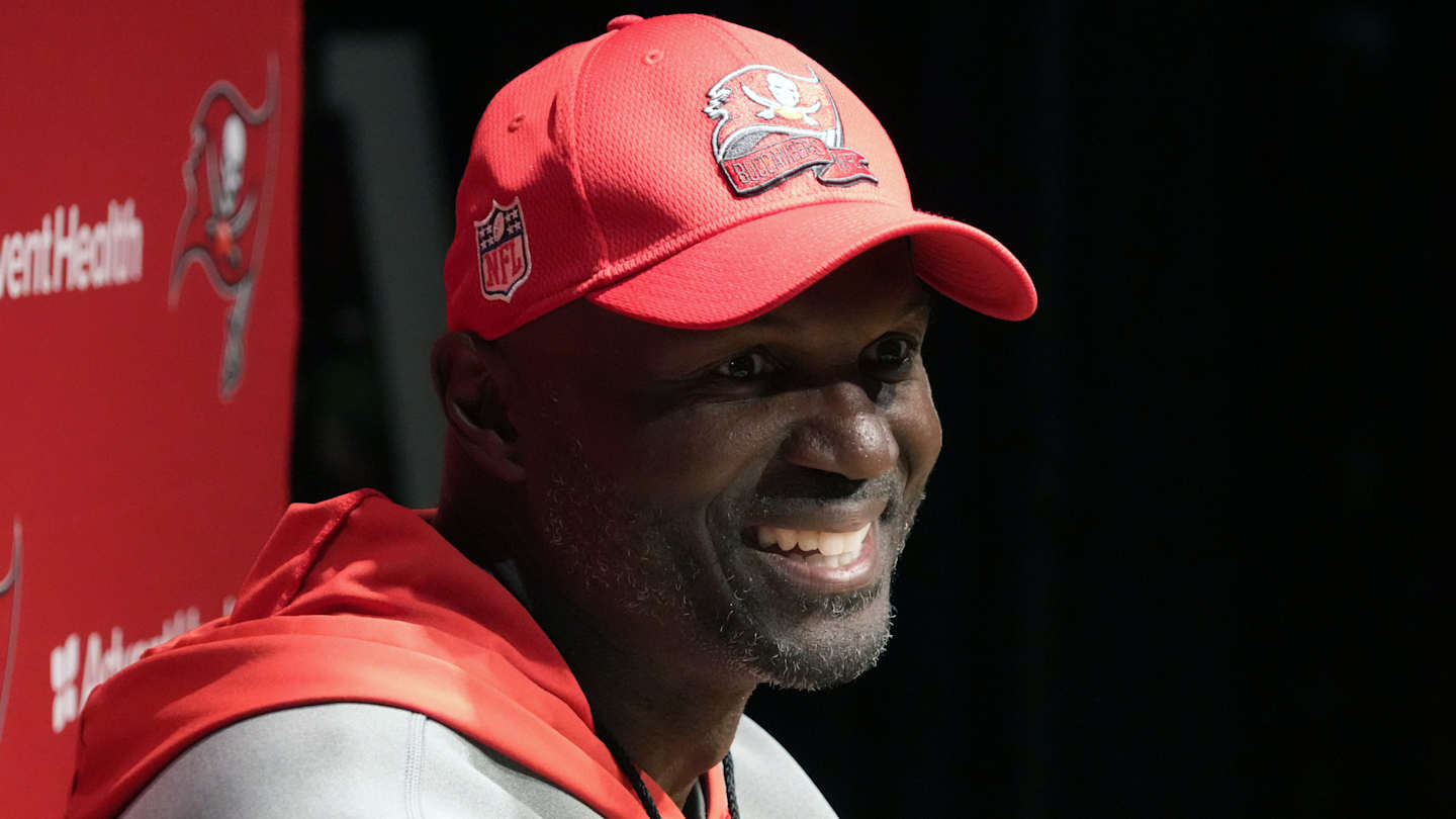 Buccaneers' Linebacker Returning from Injured Reserve - Tampa Bay ...