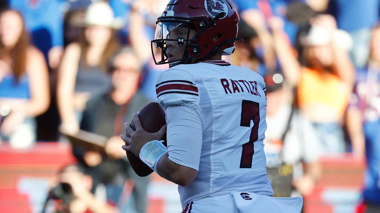 South Carolina's Spencer Rattler & Antwane Wells Developed A Unique ...