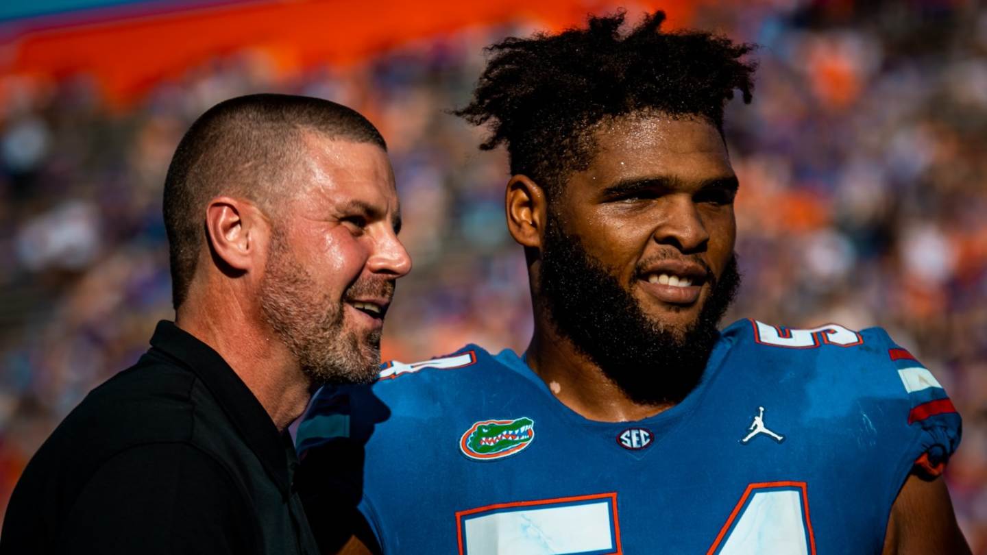 Gators OL O'Cyrus Torrence Earns Walter Camp All-America First Team ...