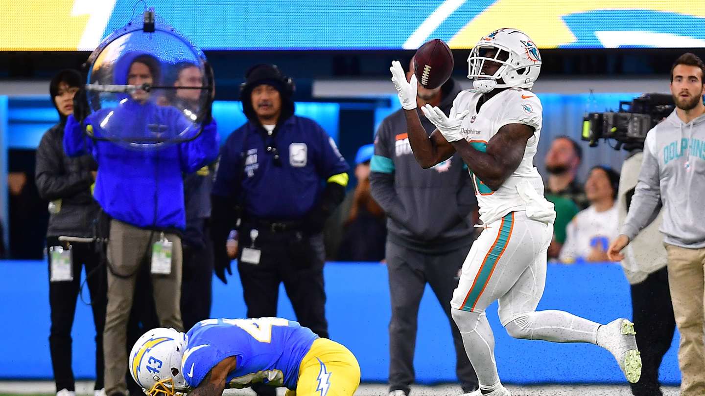 Breaking Down the First Miami Dolphins-Buffalo Bills Week 15 Injury ...