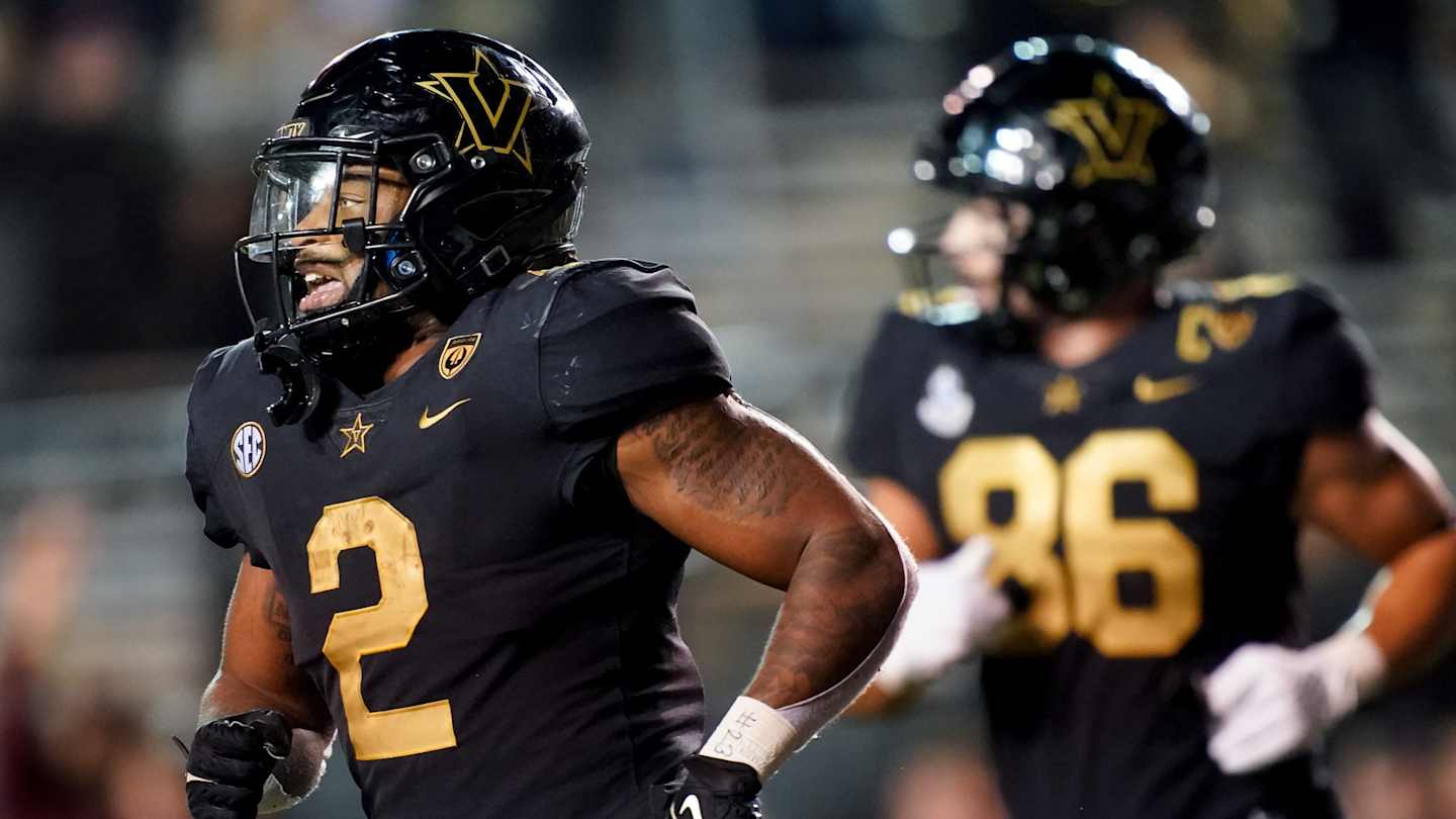 Vanderbilt Running Back Transfer Ray Davis Commits to Kentucky - Sports ...