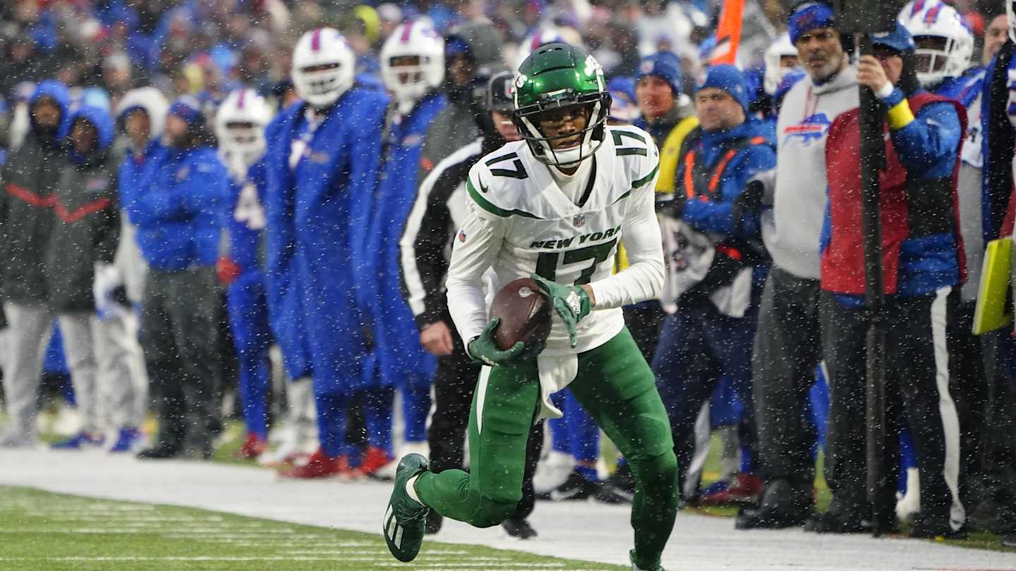 New York Jets WR Garrett Wilson Continues to Make History During Rookie ...