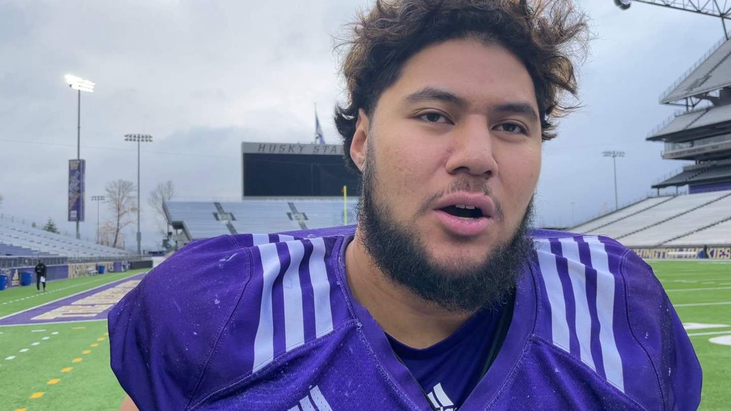 Troy Fautanu Becomes Latest Husky to Promise 2023 Return - Sports ...