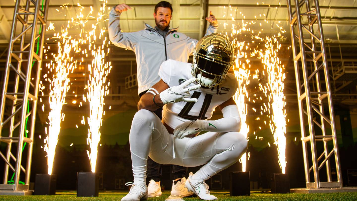 2023 Defensive Back Solomon Davis Commits to Oregon Ducks Football ...